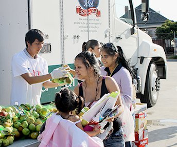 Food Distribution | LA Food Bank